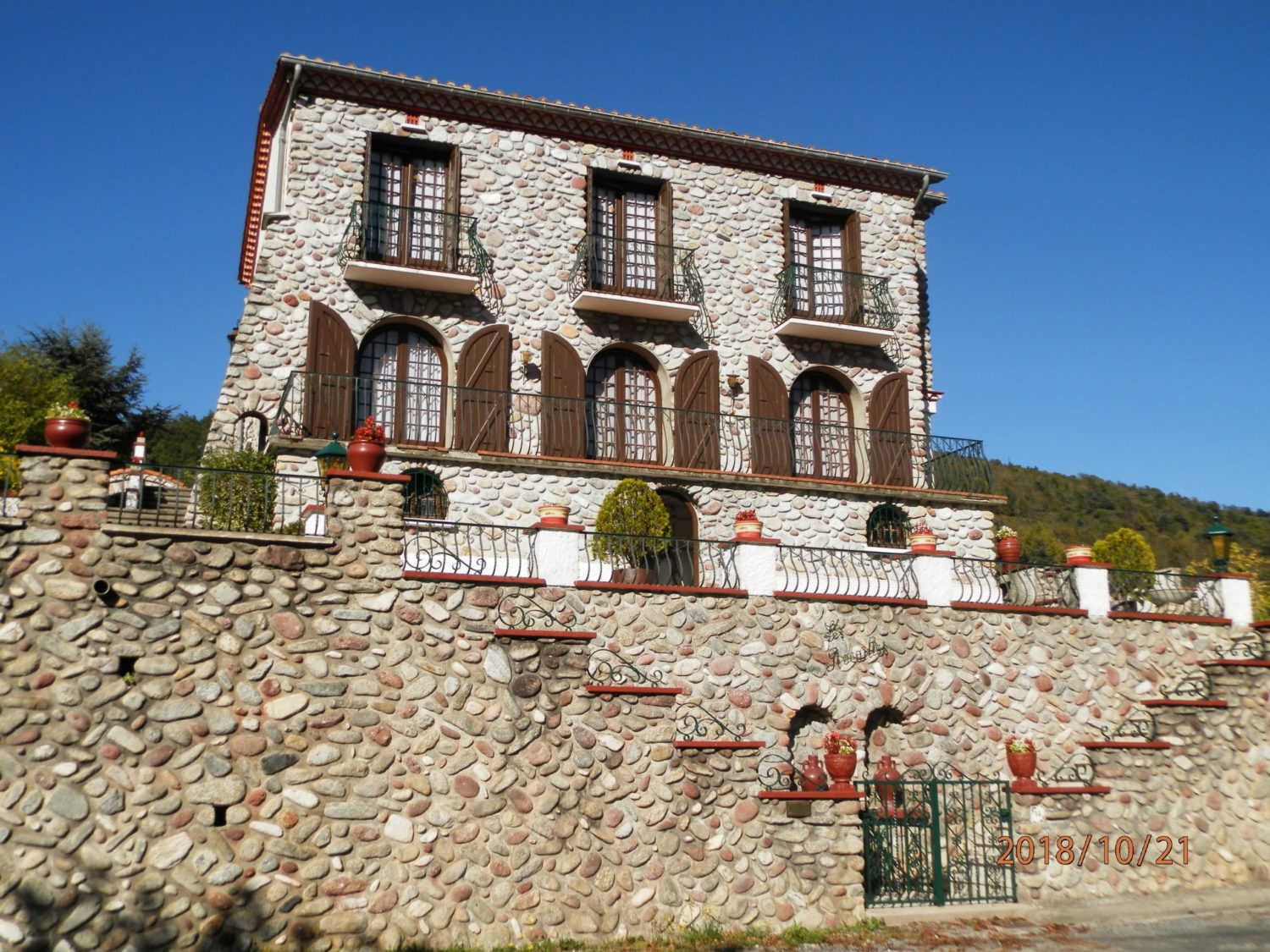 MEUBLÉ LES ROCAILLES N°1 ** - Sud Canigó